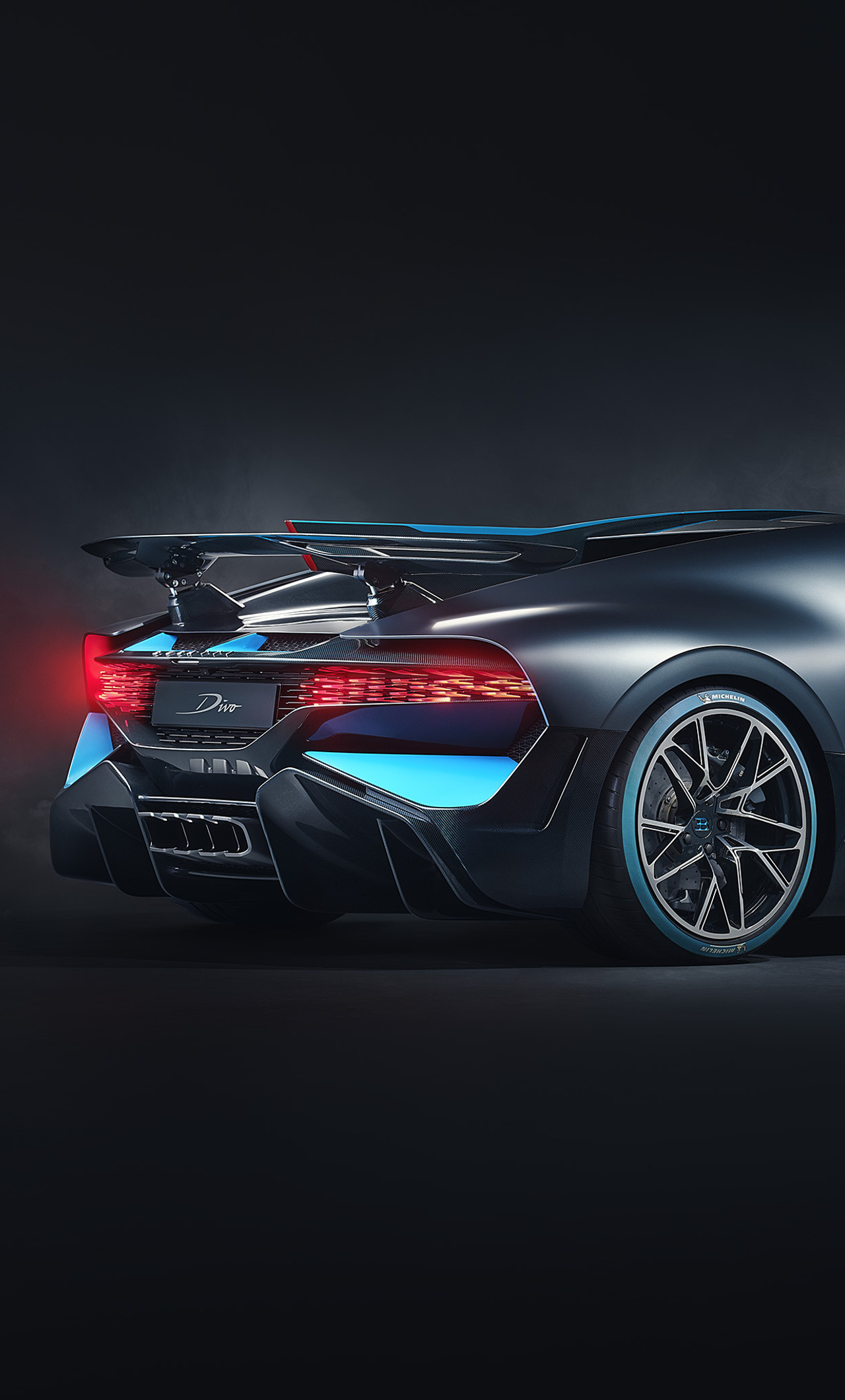 1280x2120 2018 Bugatti Divo Rear View Photoshoot iPhone 6+ ,HD 4k ...