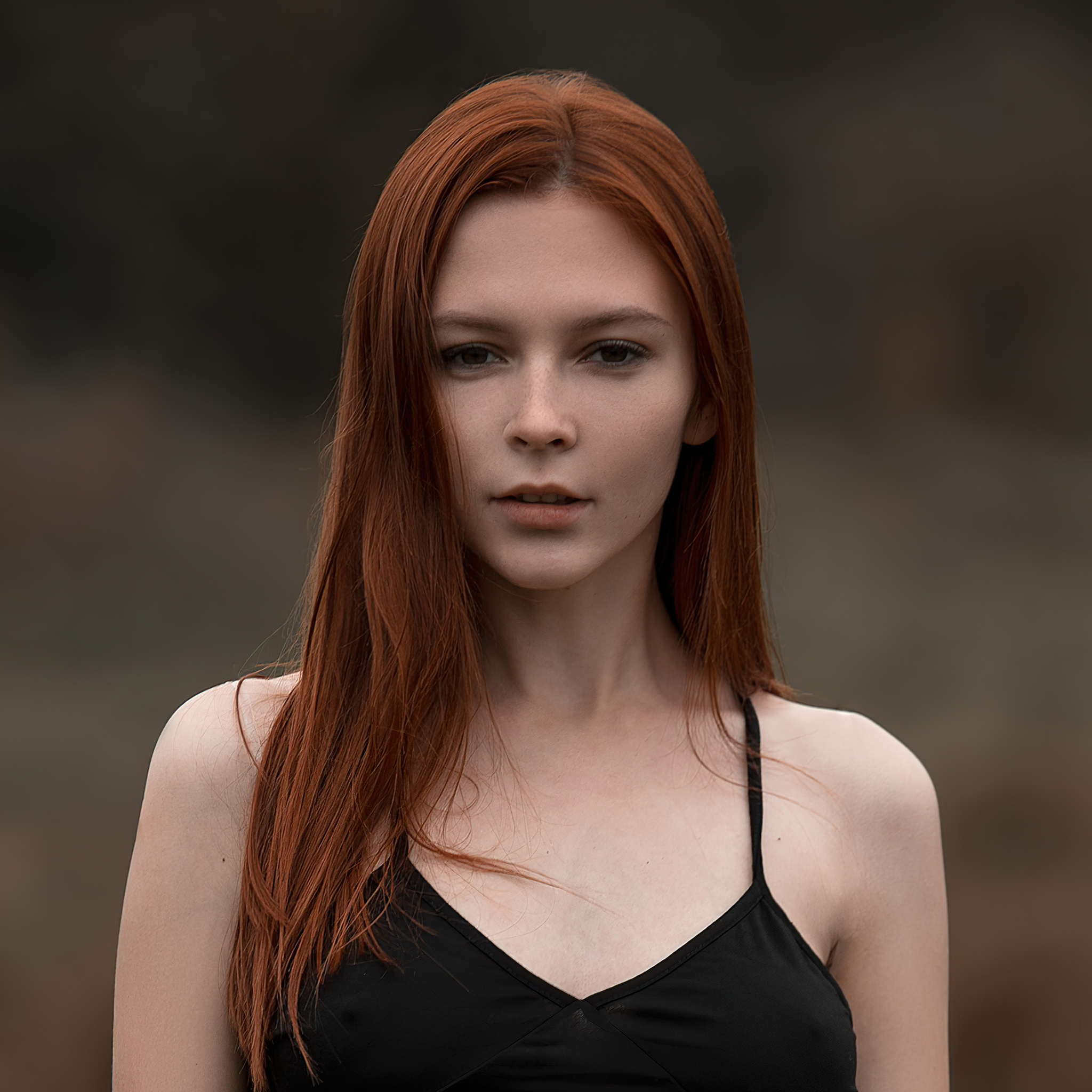2048x2048 Anna Telysheva Redhead Black Dress 4k Ipad Air Hd 4k