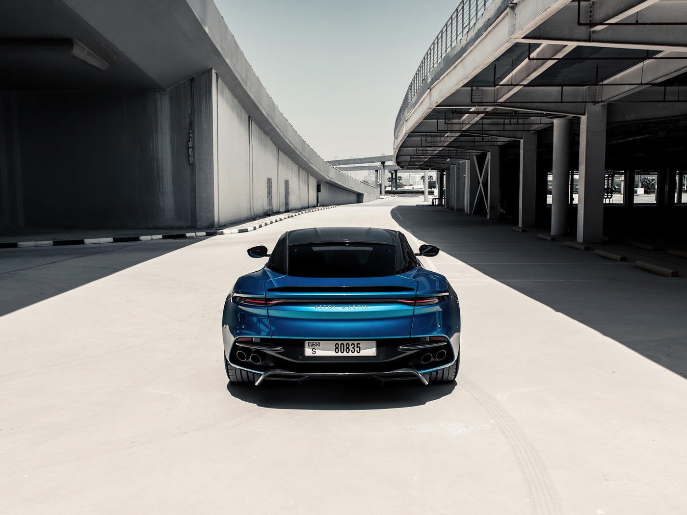 1400x1050 Aston Martin Dbs Superleggera Rear Look 4k Wallpaper ...