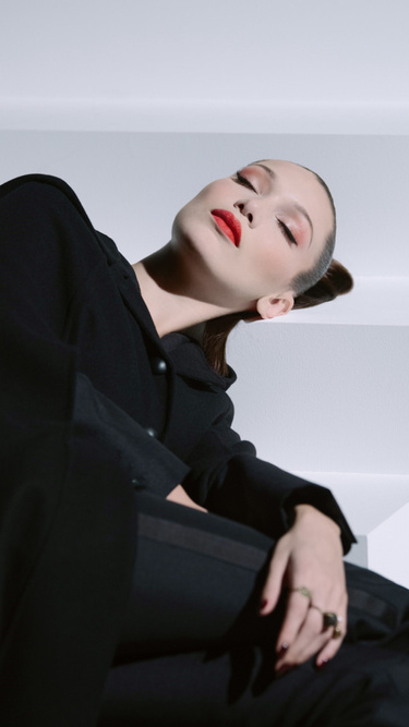 375x667 Bella Hadid Dior 5k 375x667 Resolution HD 4k Wallpapers, Images ...