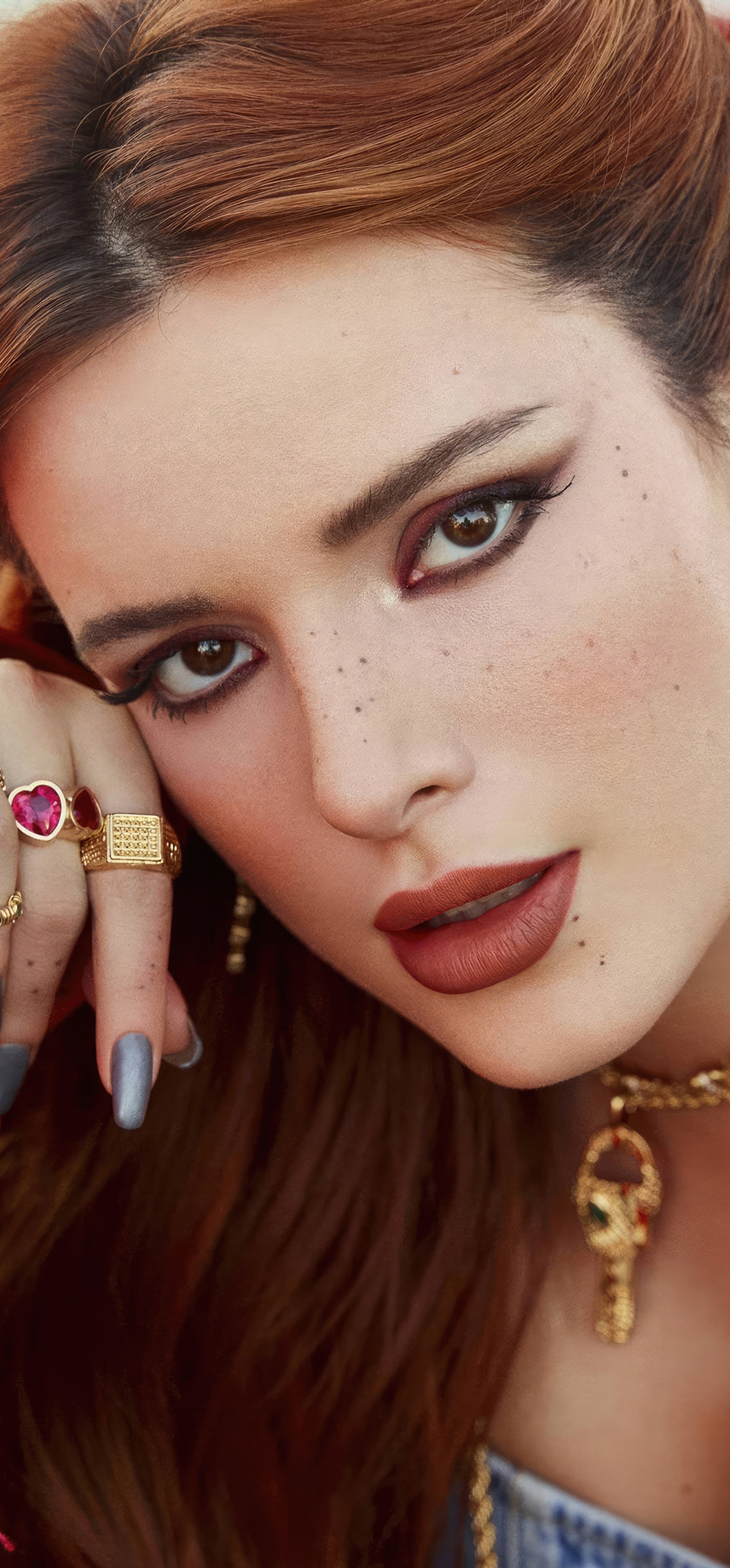 1242x2668 Bella Thorne Modern Luxury Angeleno Magazine 2023 Iphone XS ...