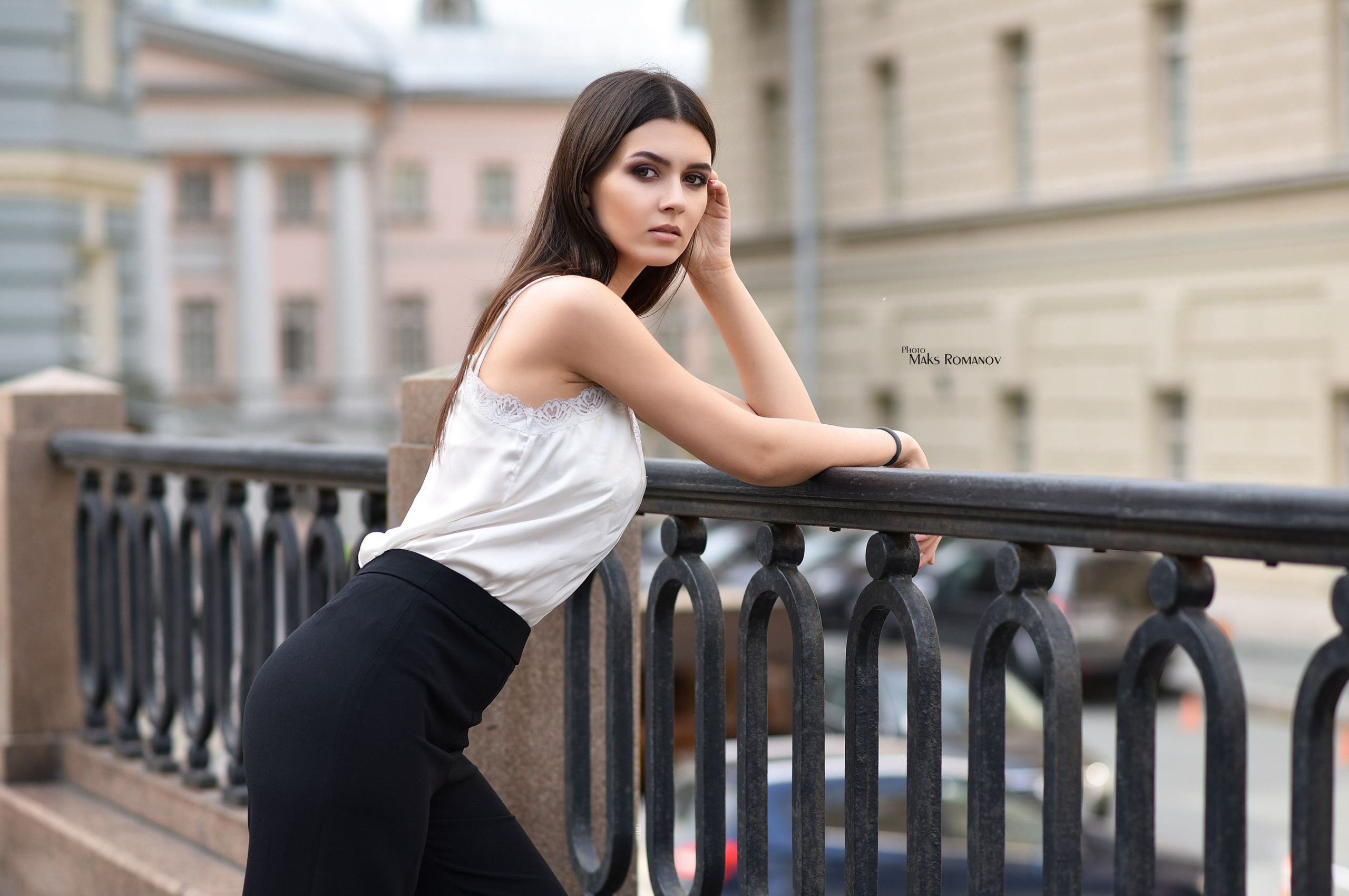2560x1700 Black Hair Girl Depth Of Field Chromebook Pixel Hd 4k