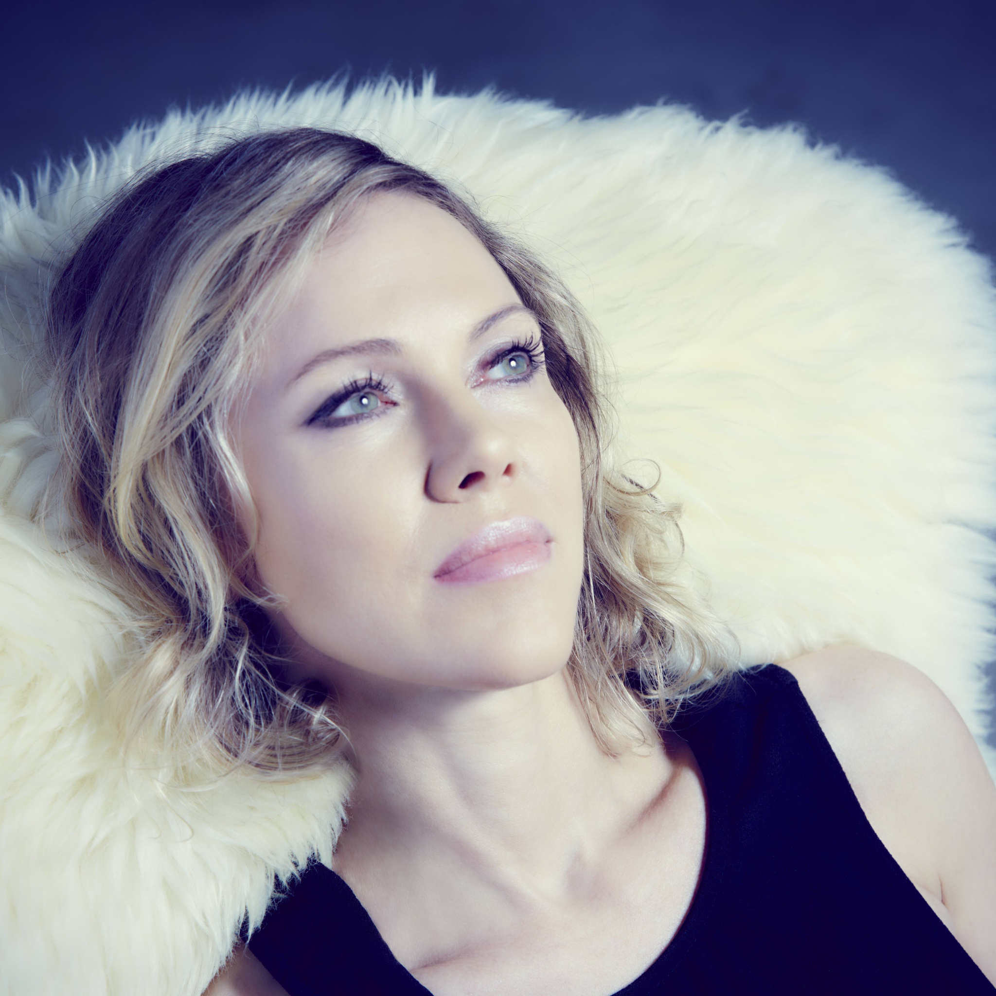 2048x2048 Britta Phillips Ipad Air ,HD 4k Wallpapers,Images,Backgrounds ...