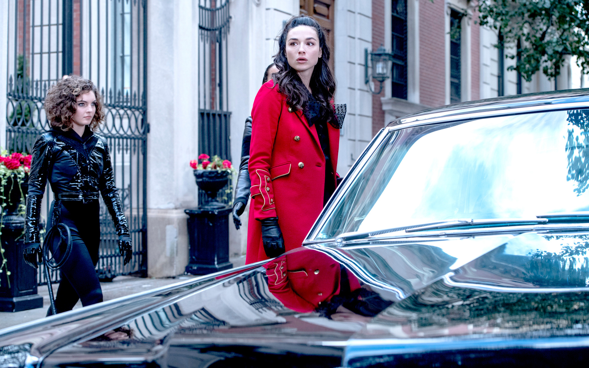 1920x1200 Camren Bicondova And Crystal Reed Gotham Season 4 2017 1080P ...