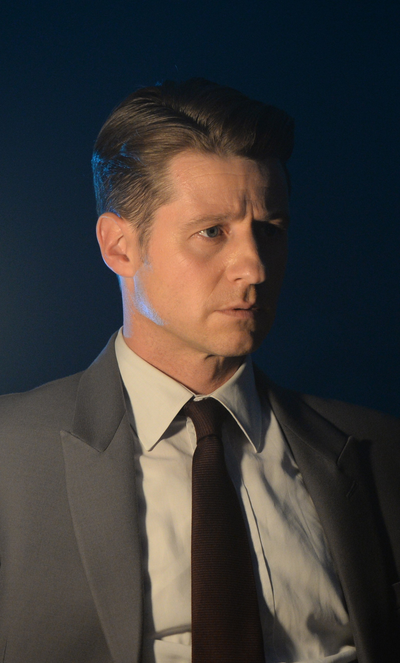 1280x2120 Commissioner Gordon Gotham Season 4 2017 iPhone 6+ ,HD 4k ...