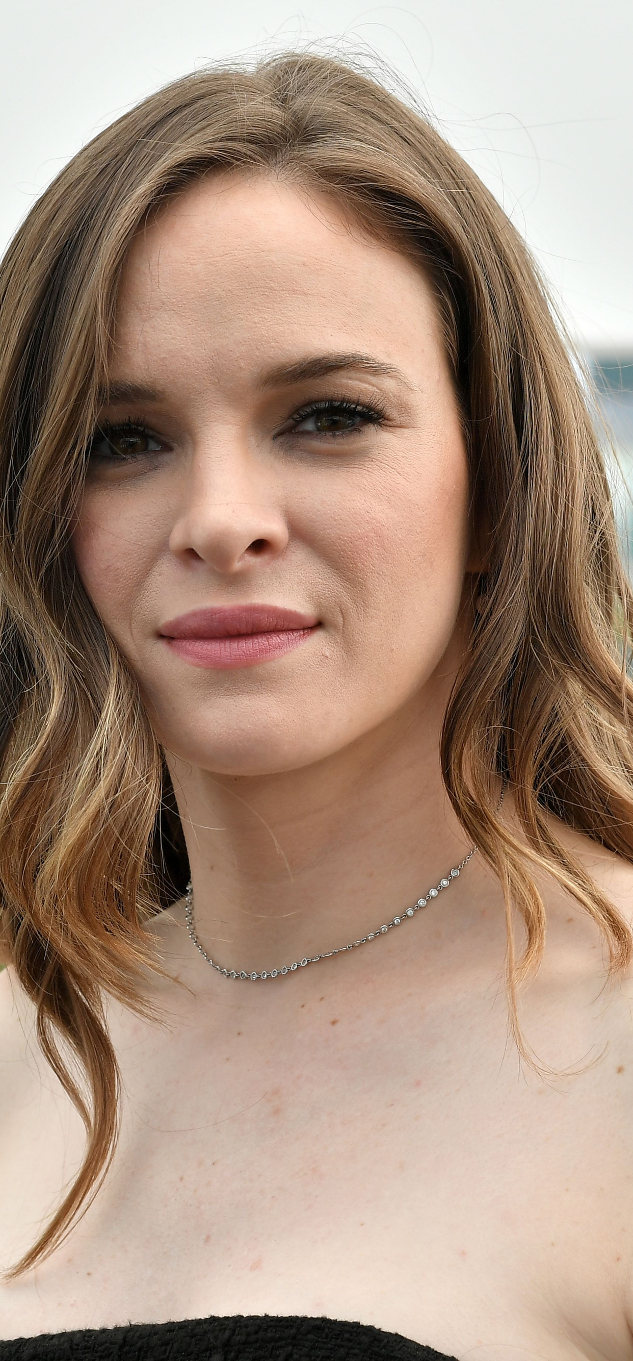 1242x2668 Danielle Panabaker 5k Iphone XS MAX ,HD 4k Wallpapers,Images,Backgrounds,Photos and ...