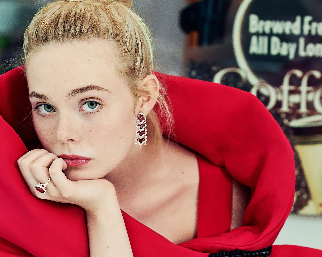 1280x1024 Elle Fanning Instyle 2019 Wallpaper,1280x1024 Resolution HD ...