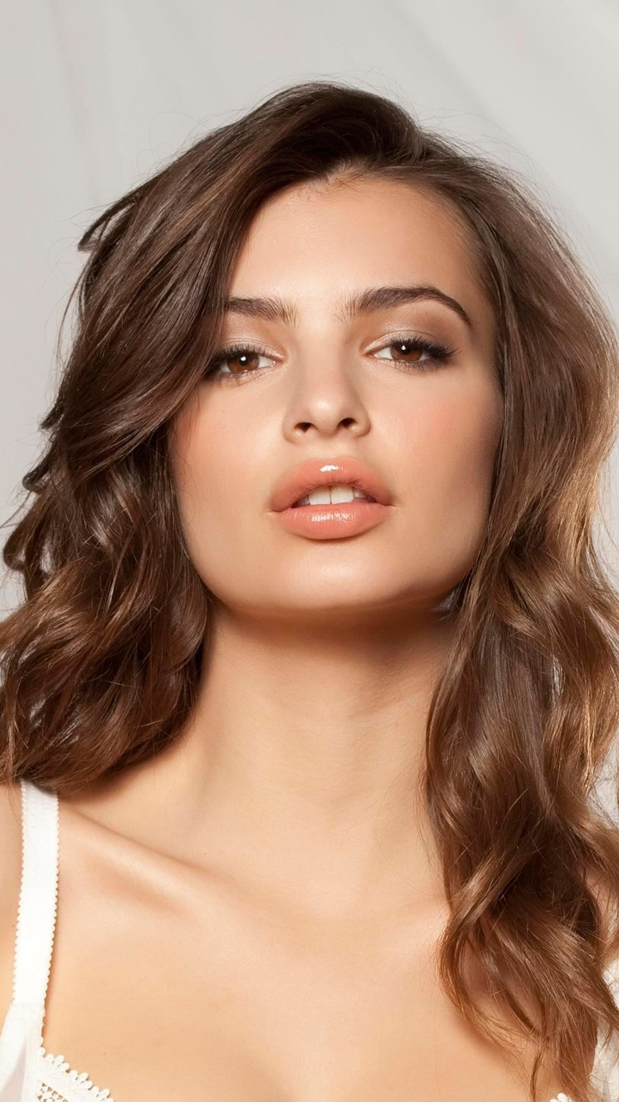 2160x3840 Emily Ratajkowski Actress Sony Xperia X,XZ,Z5 Premium ,HD 4k ...