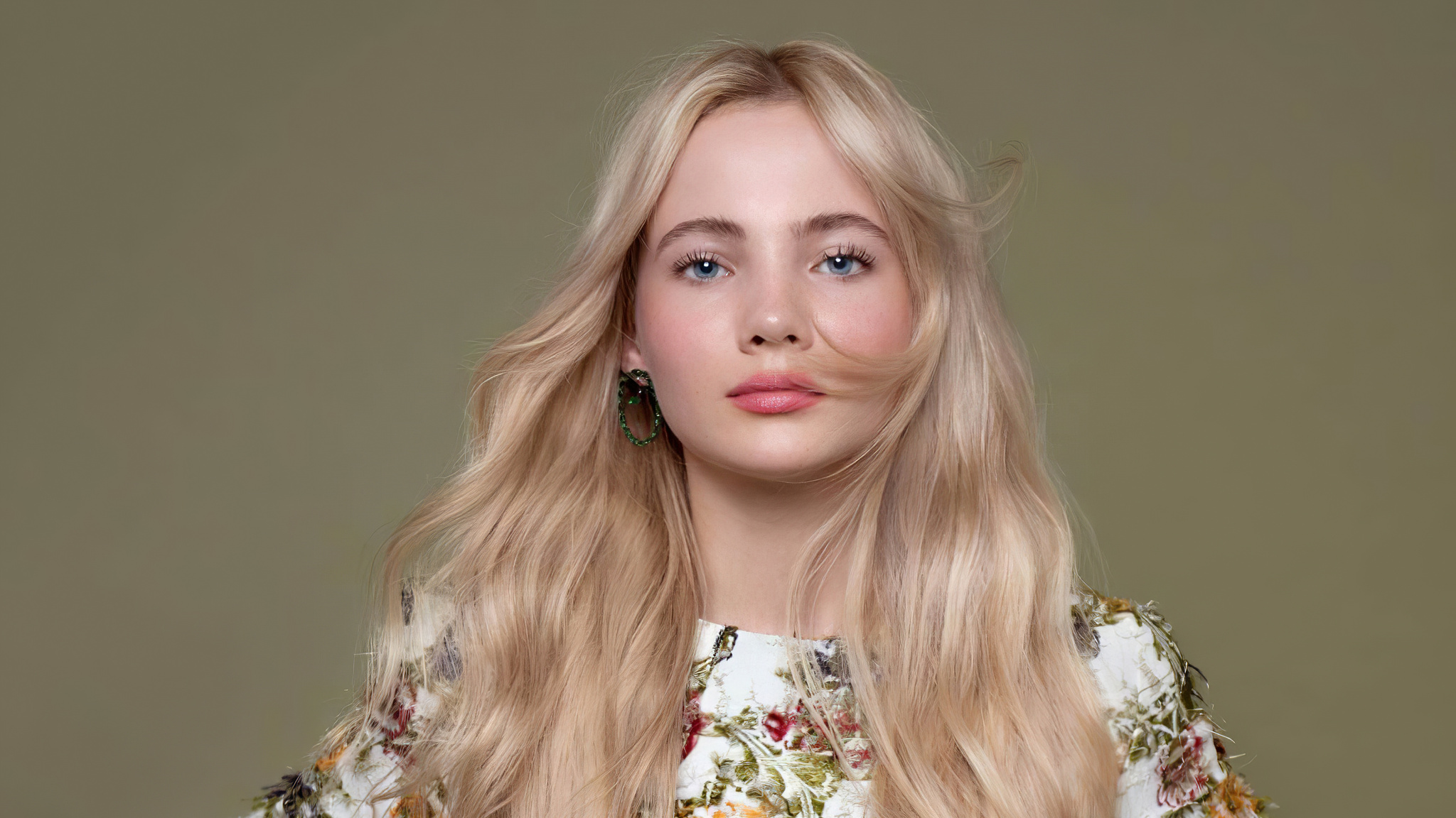 2048x1152 Freya Allan Mod Magazine 2020 4k Wallpaper,2048x1152 ...