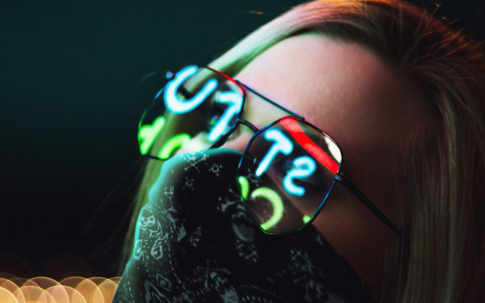 1680x1050 Girl Glasses Glowing Lights 4k Wallpaper 1680x1050 Resolution