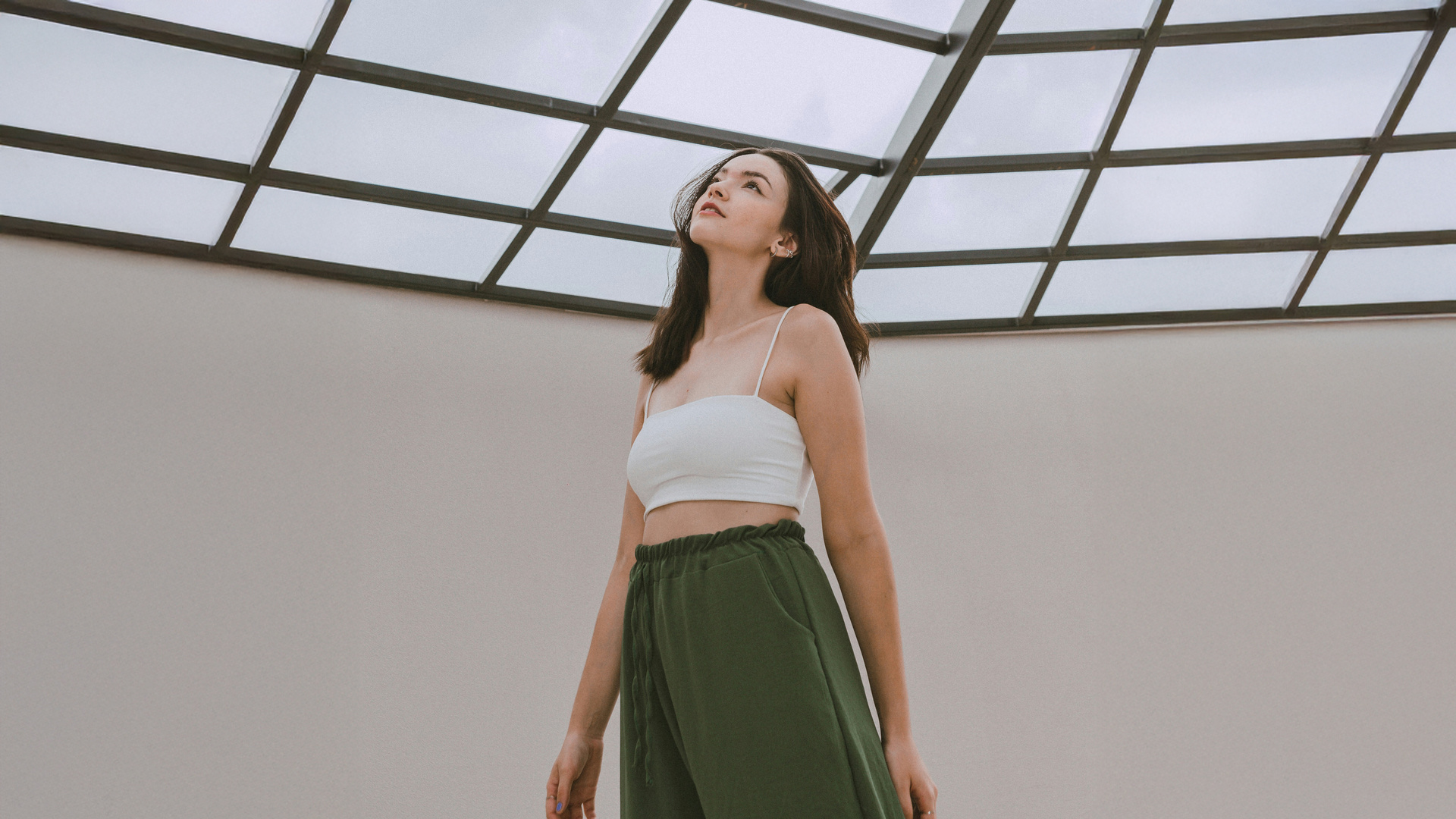 1920x1080 Girl Looking Above While Posing Laptop Full HD 1080P ,HD 4k ...