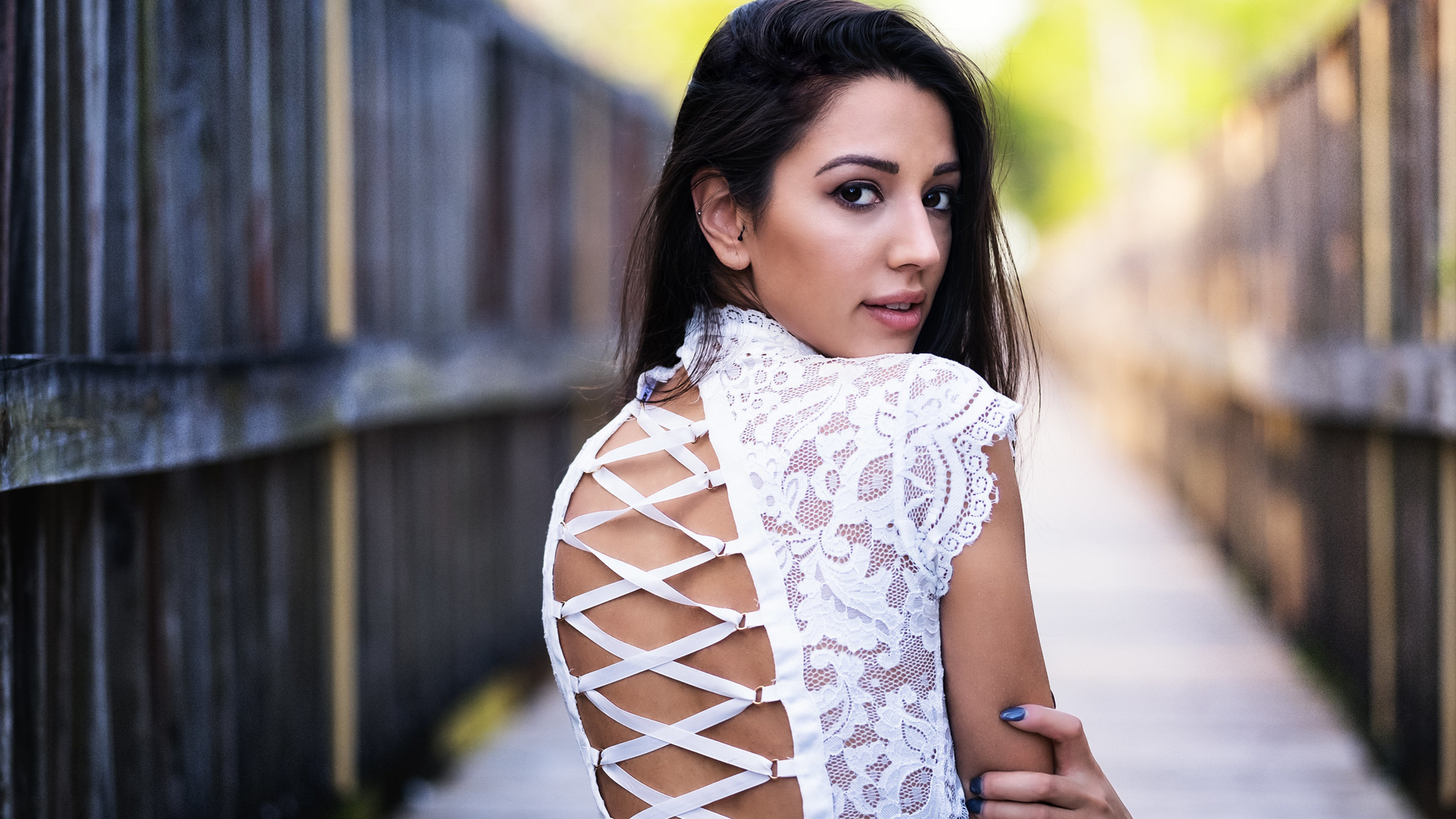 2560x1440 Girl Looking Back Over Shoulder 1440P Resolution ,HD 4k ...