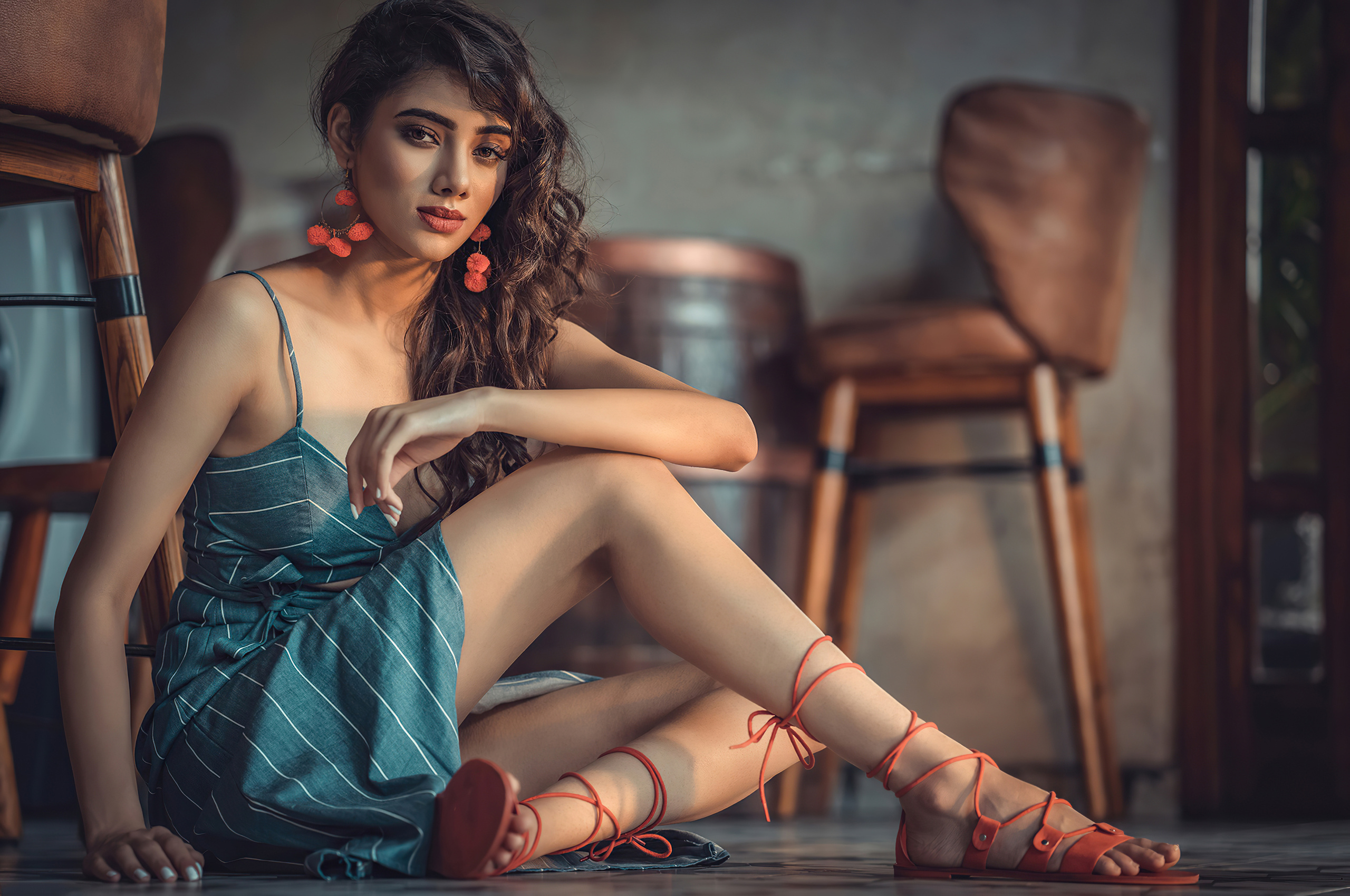 2560x1700 Girl Sitting Inside Looking At Viewer 4k Chromebook Pixel Hd