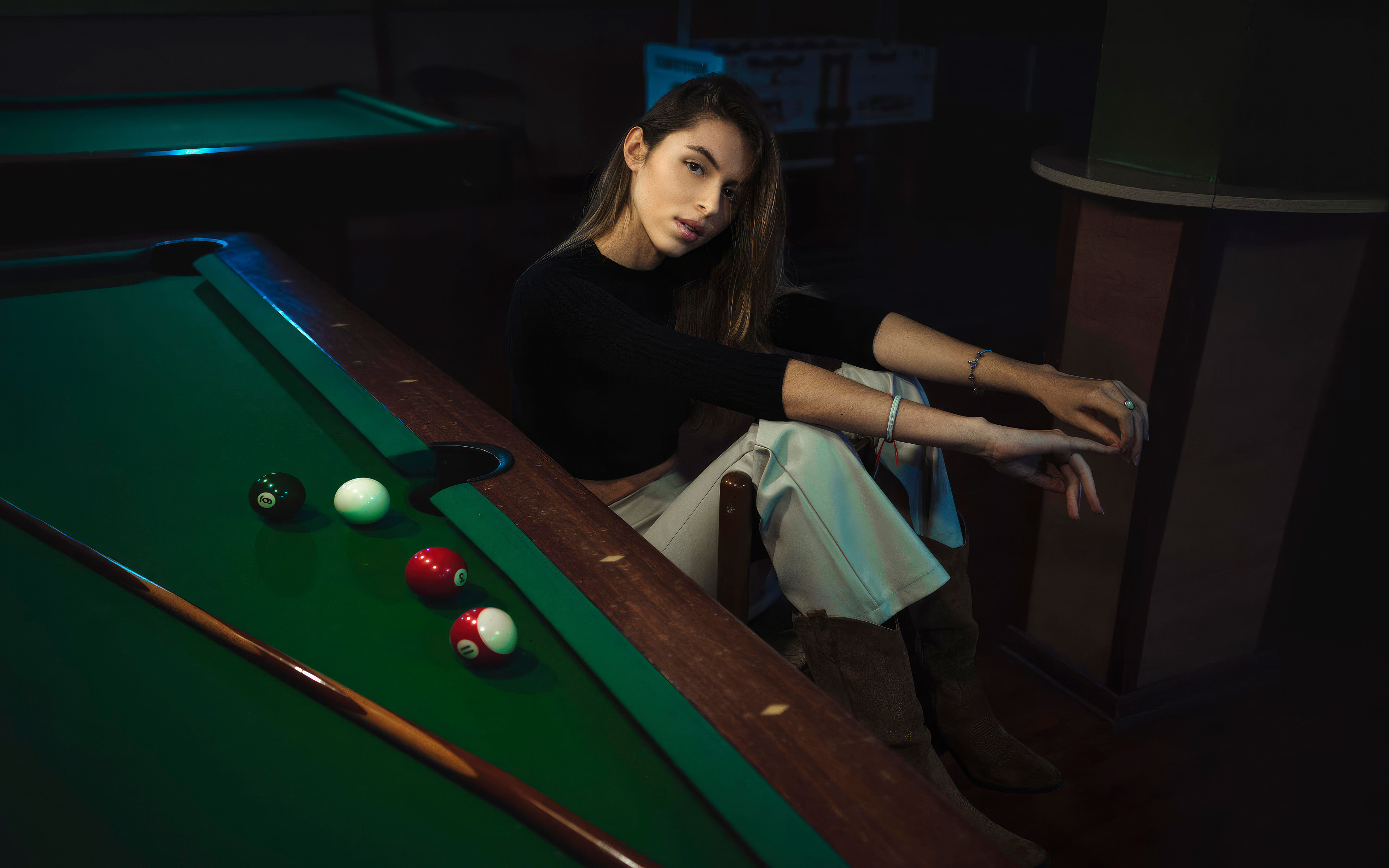 3840x2400 Girl Table Pool Posing 4K ,HD 4k Wallpapers,Images ...