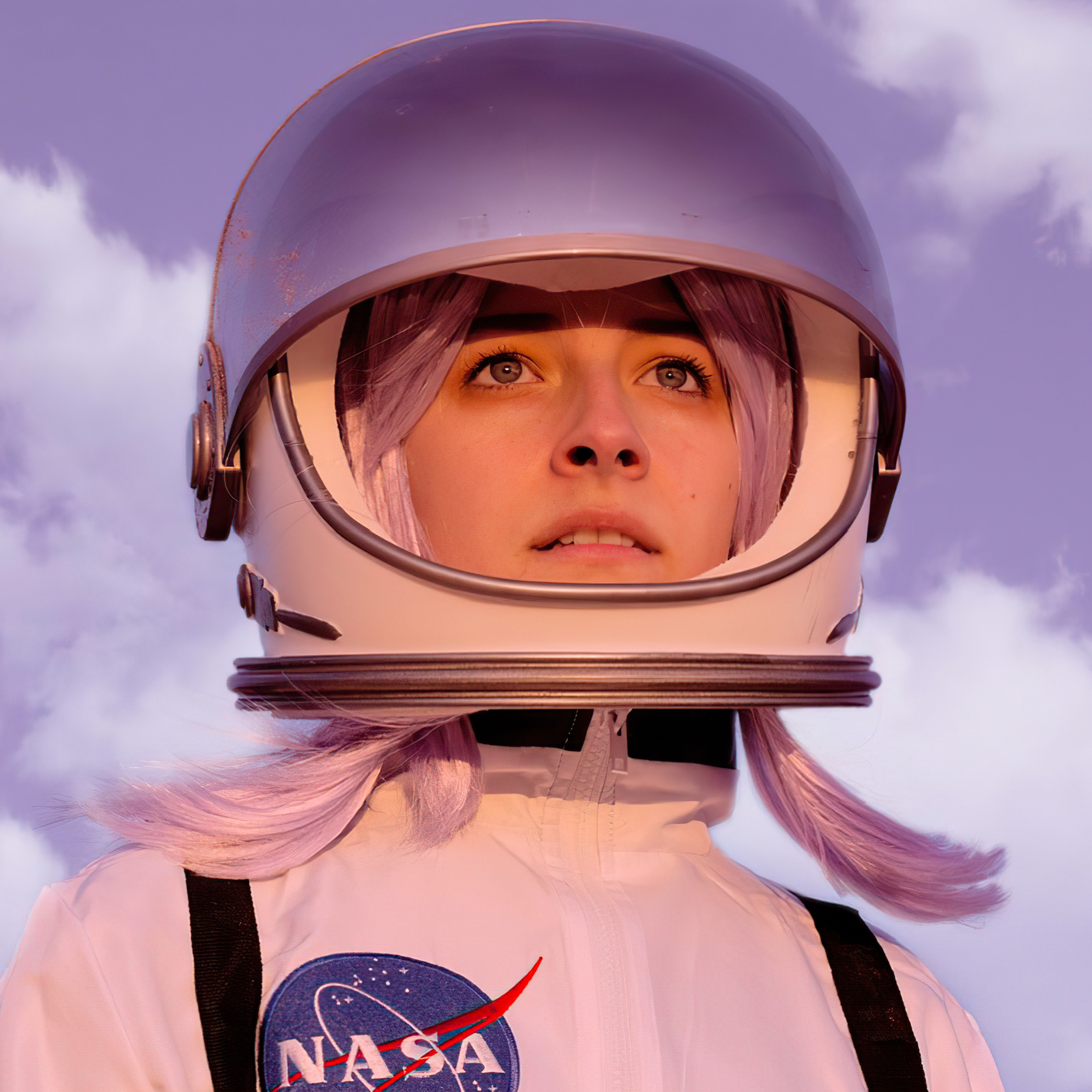 2932x2932 Nasa Girl Helmet Cosplay 5k Ipad Pro Retina Display ,HD 4k ...