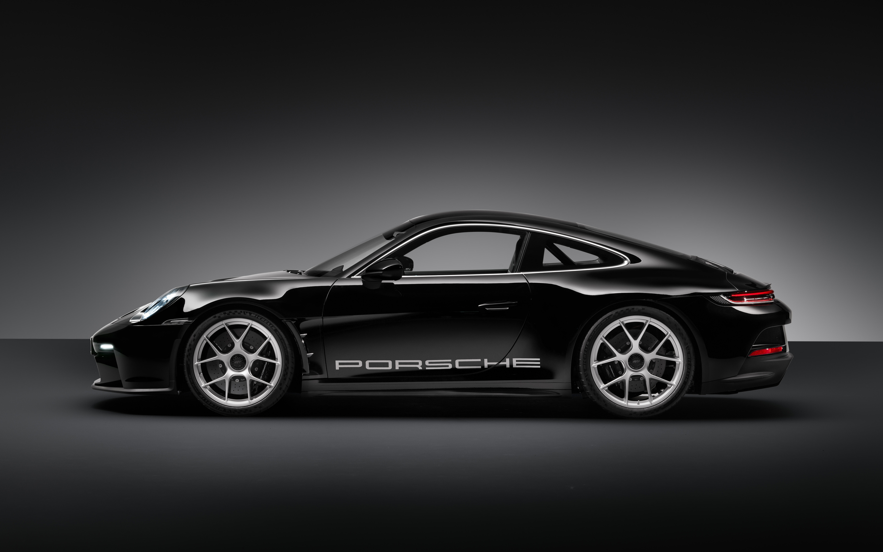 2880x1800 Porsche 911 7500 A Masterpiece Of Engineering And Design ...