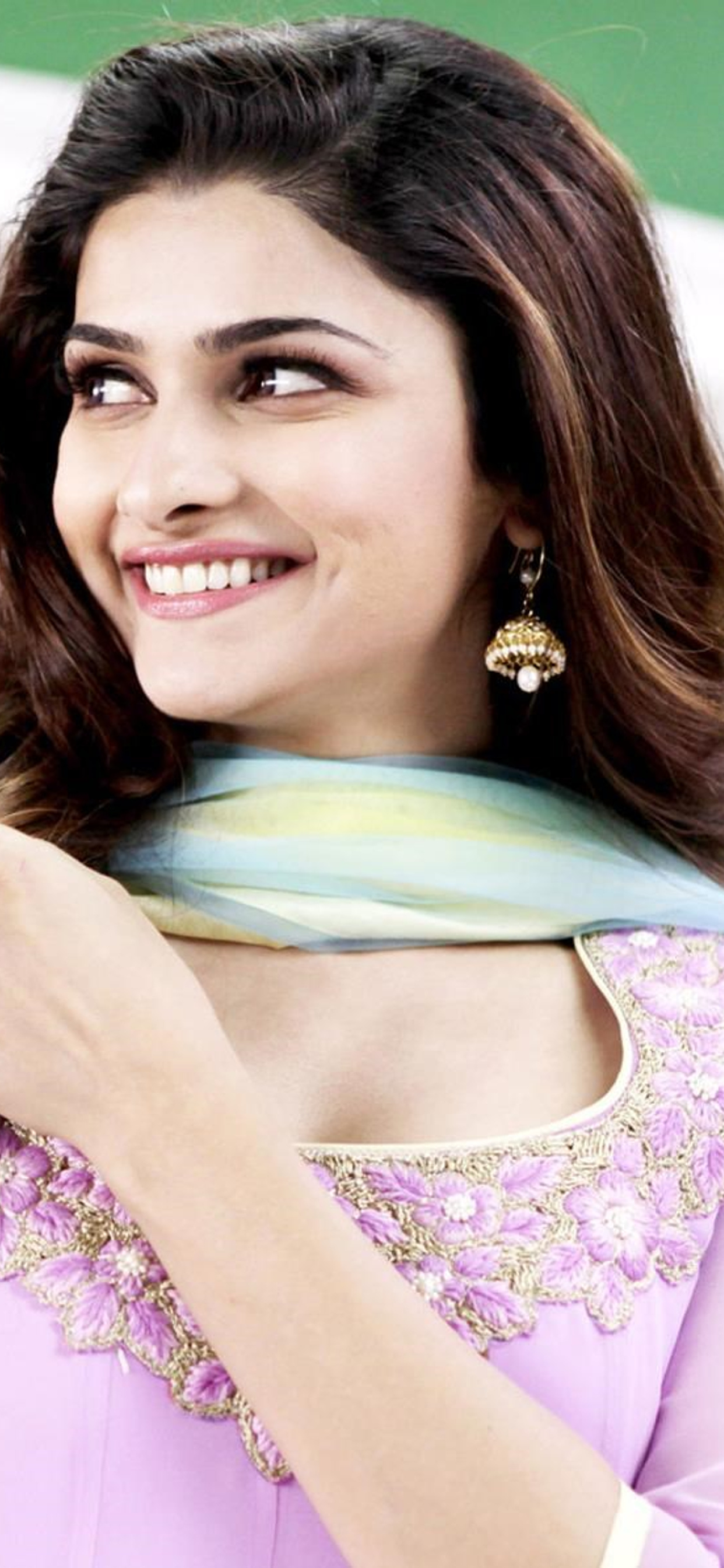 Prachi Desai Wallpapers