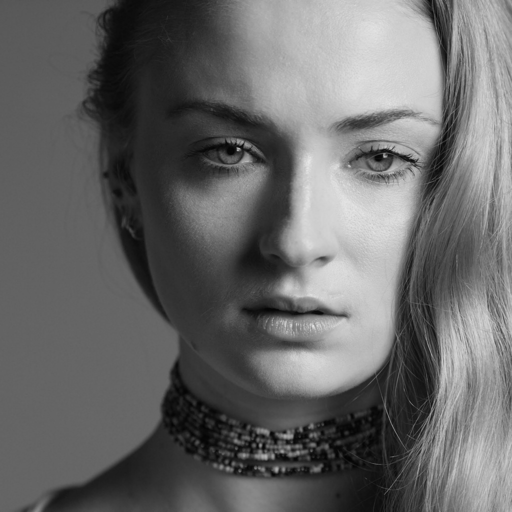 1024x1024 Sophie Turner Monochrome Portrait 4k 1024x1024 Resolution Hd