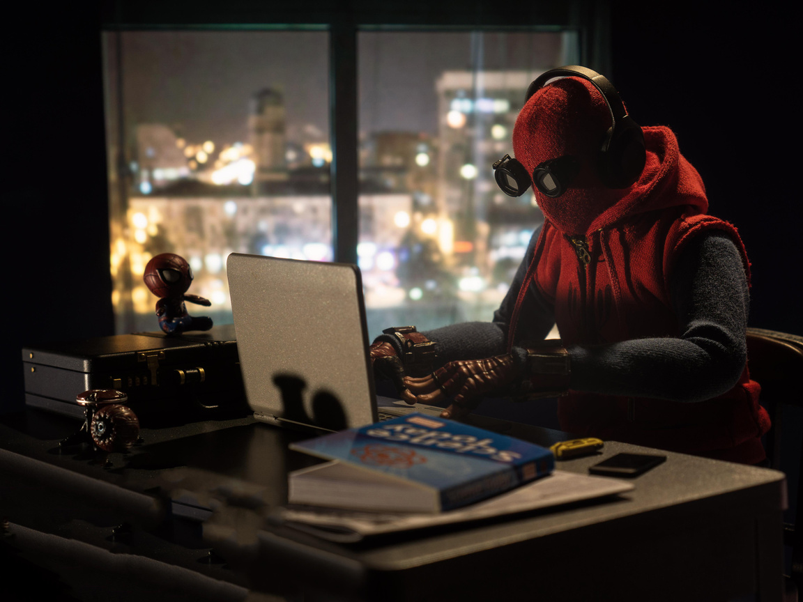 1152x864 Spiderman Doing Work Wallpaper,1152x864 Resolution HD 4k ...