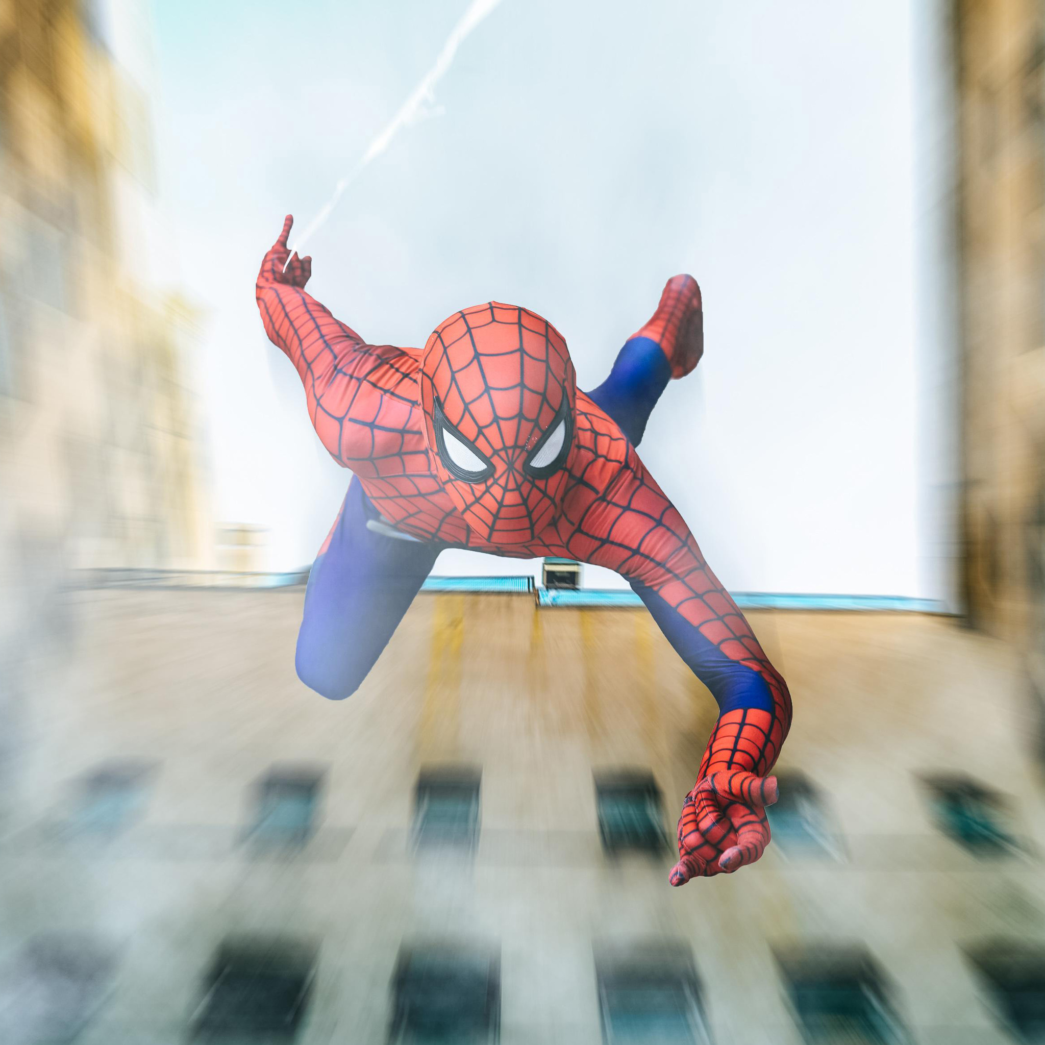 2048x2048 Spiderman Falling From Building Cosplay Ipad Air ,HD 4k ...