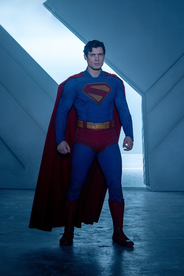 640x960 Superman Hero In Harmony iPhone 4, iPhone 4S ,HD 4k Wallpapers ...