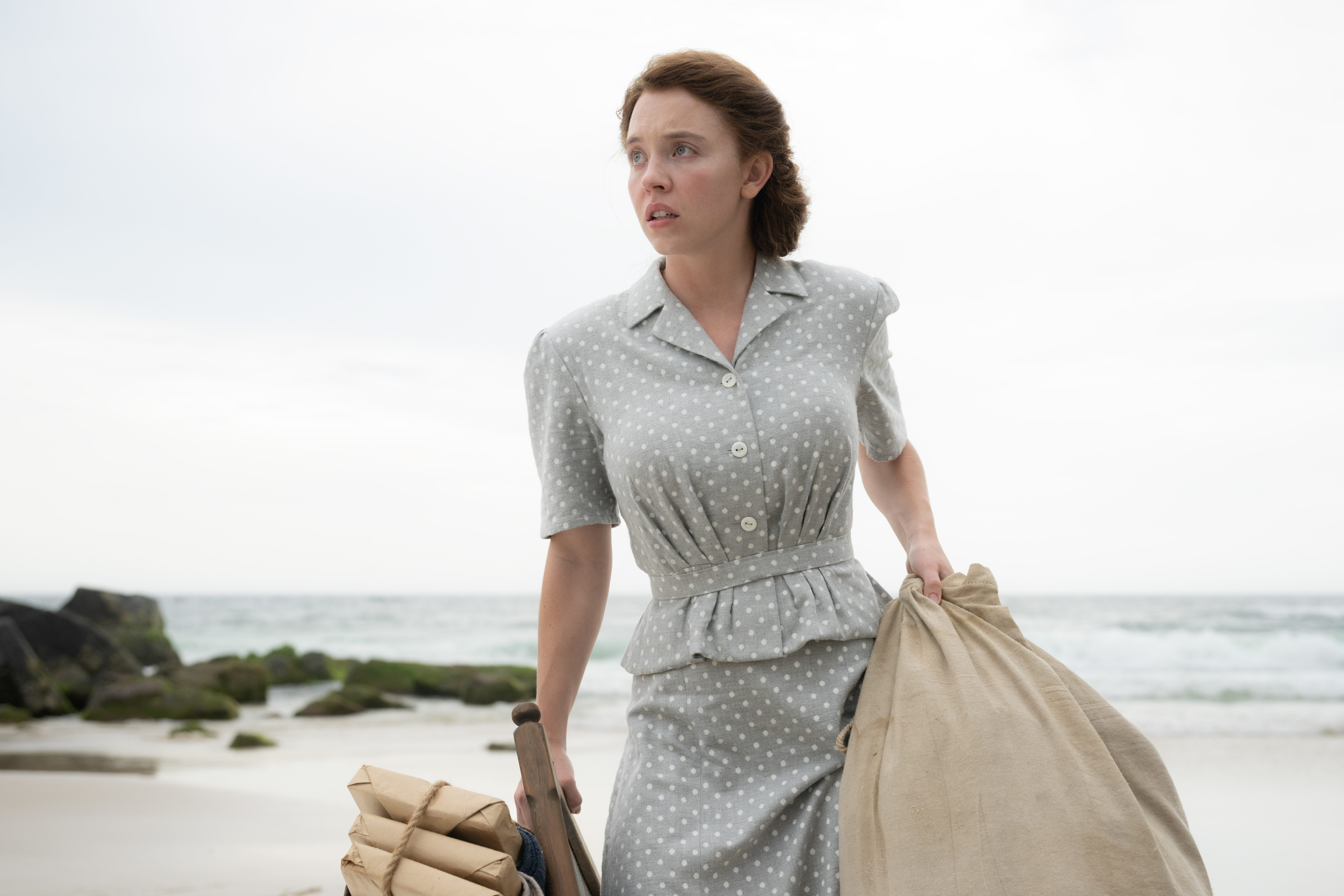 3000x2000 Sydney Sweeney In A Scene From The Film Eden Wallpaper ...