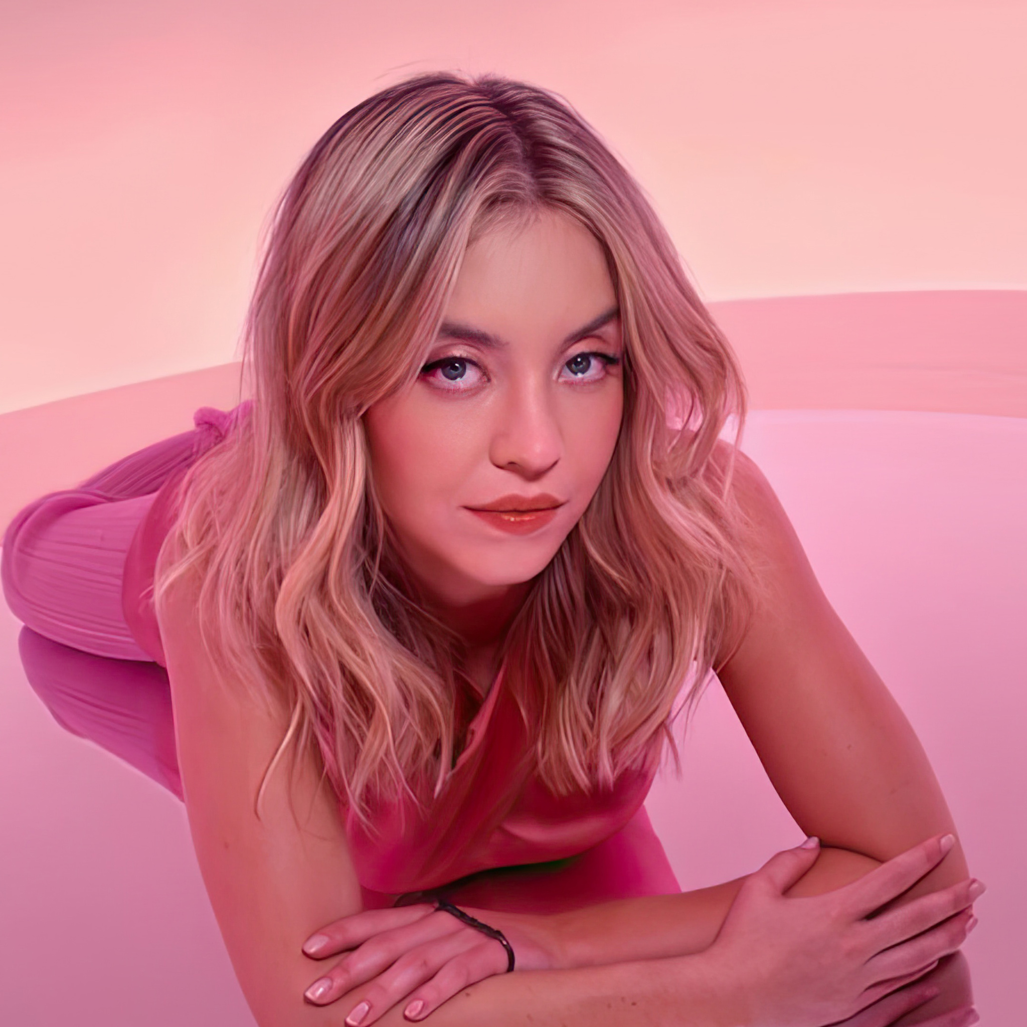 2048x2048 Sydney Sweeney Model Ipad Air ,HD 4k Wallpapers,Images ...