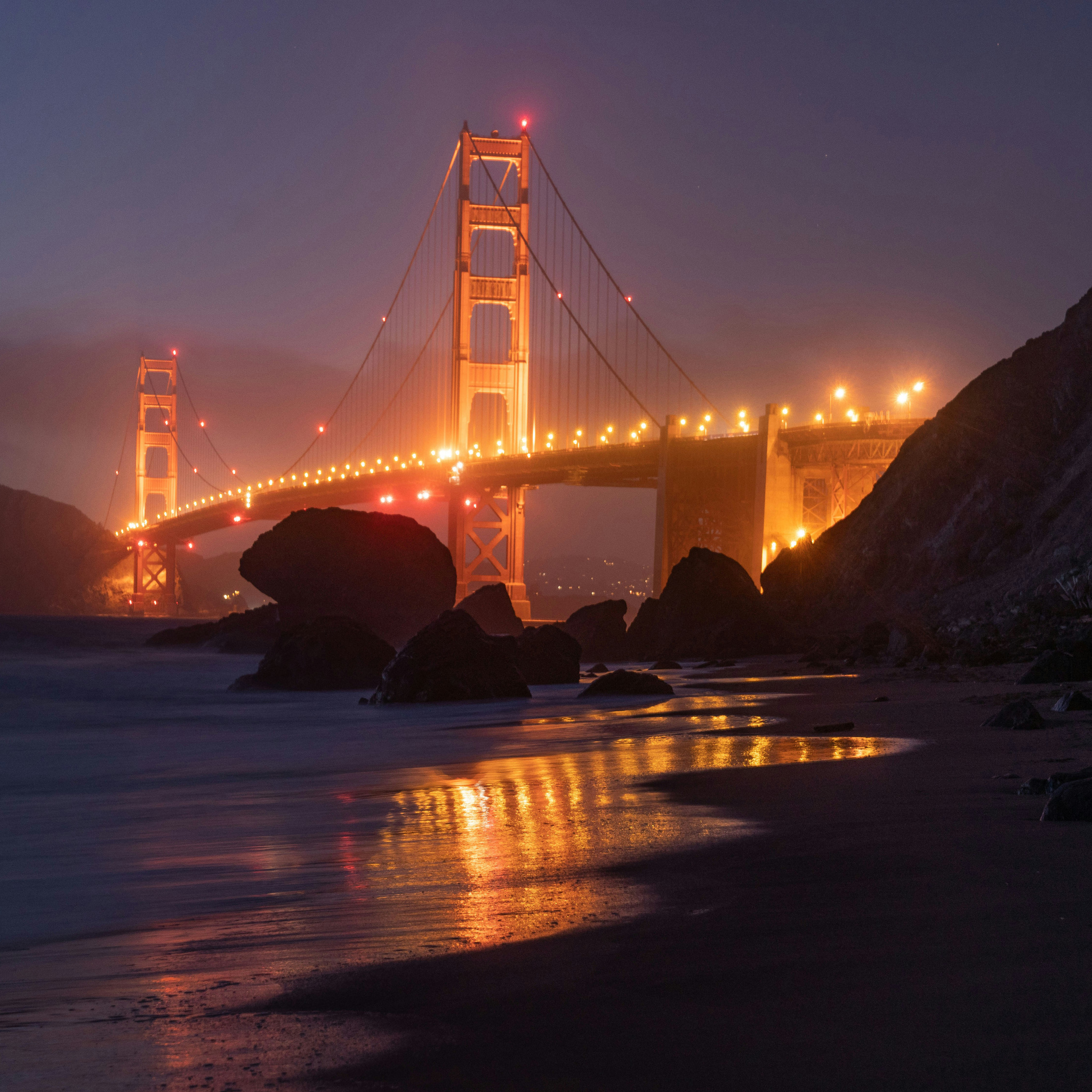 2048x2048 The Wonderful Golden Gate Bridge In The Blue Hour Ipad Air ...