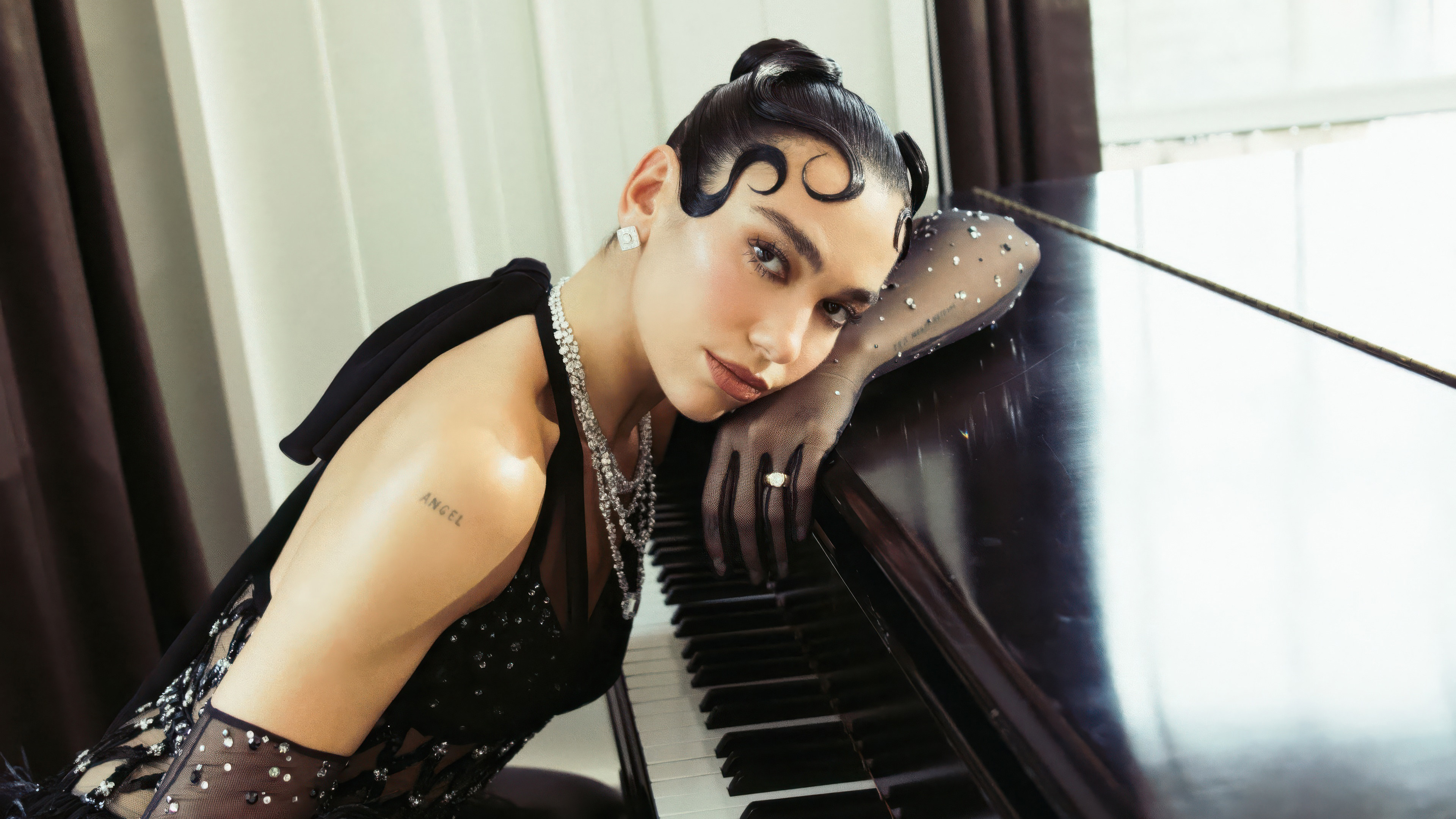 Dua Lipa In Met Gala 2025 Wallpaper,HD Celebrities Wallpapers,4k Wallpapers,Images,Backgrounds ...