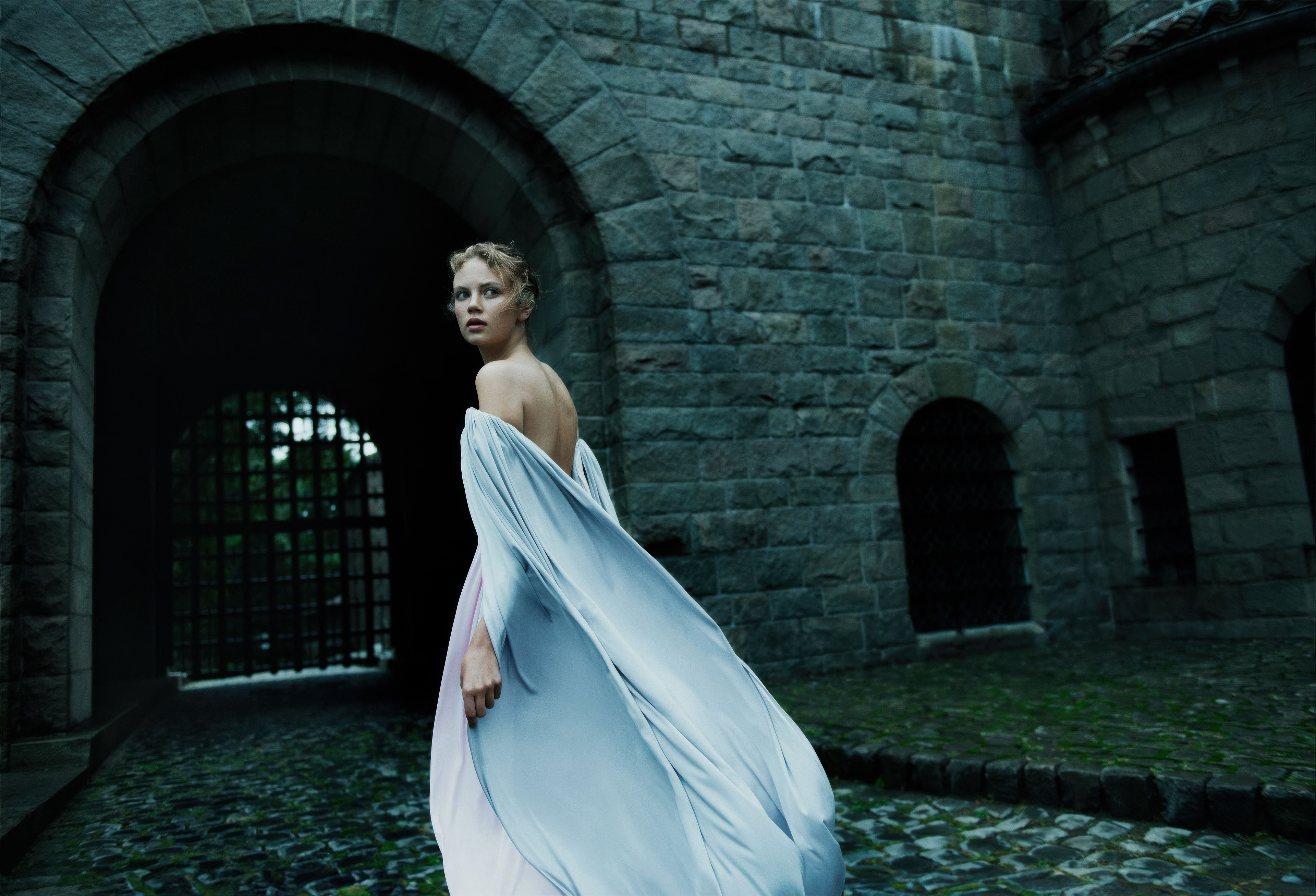 1920x1080 Isla Johnston For Vogue Magazine 2025 Laptop Full HD 1080P ...